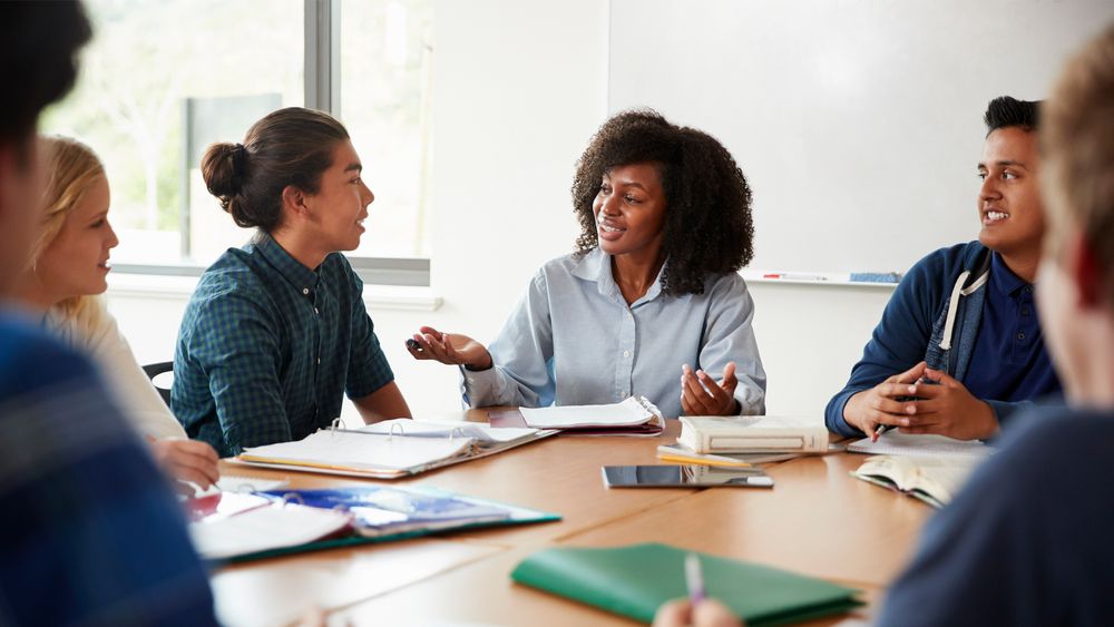 How to Use the Socratic Method In Your Middle or High School Classroom ...