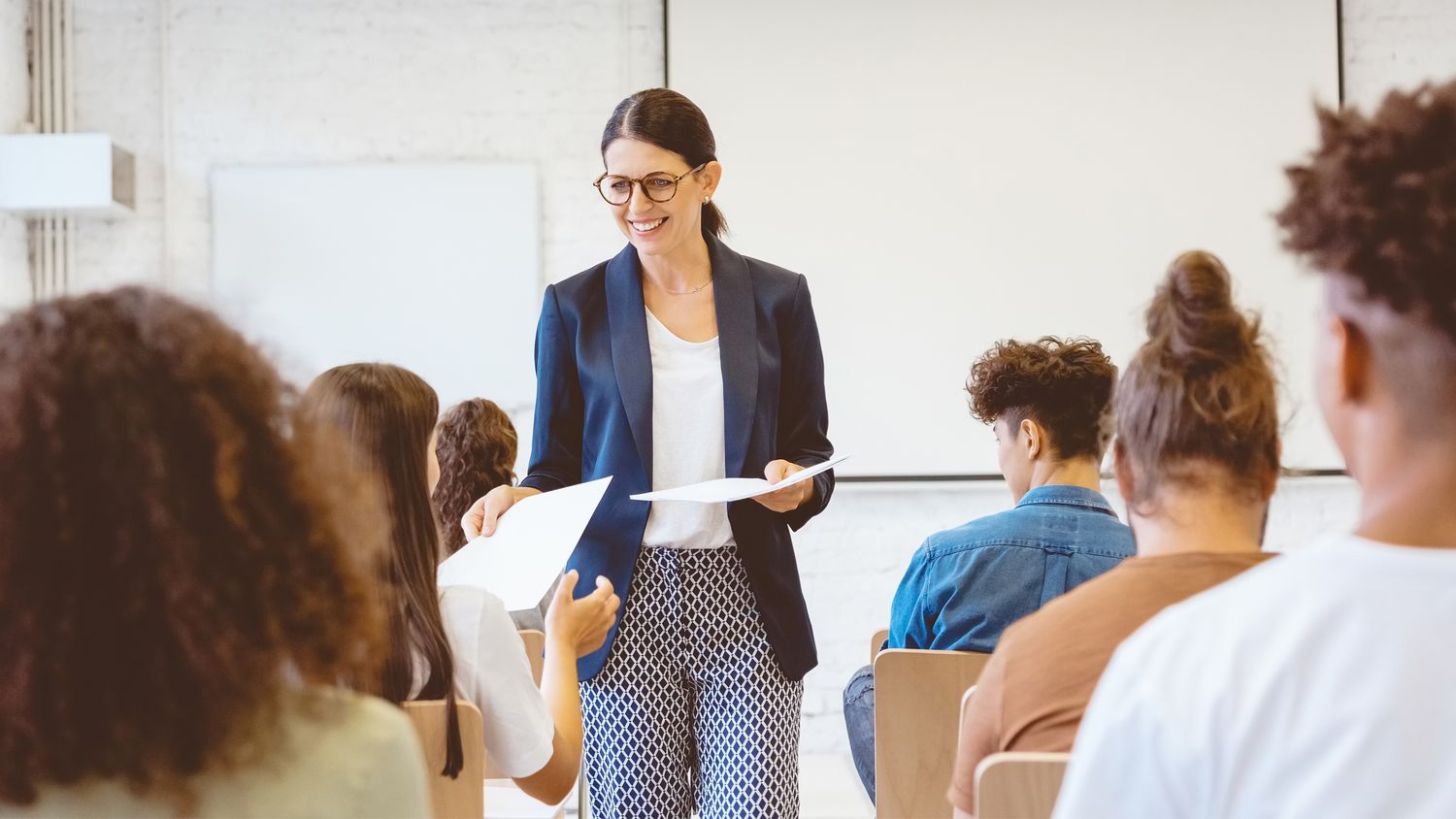 How to Give Positive Feedback on Student Writing | Edutopia