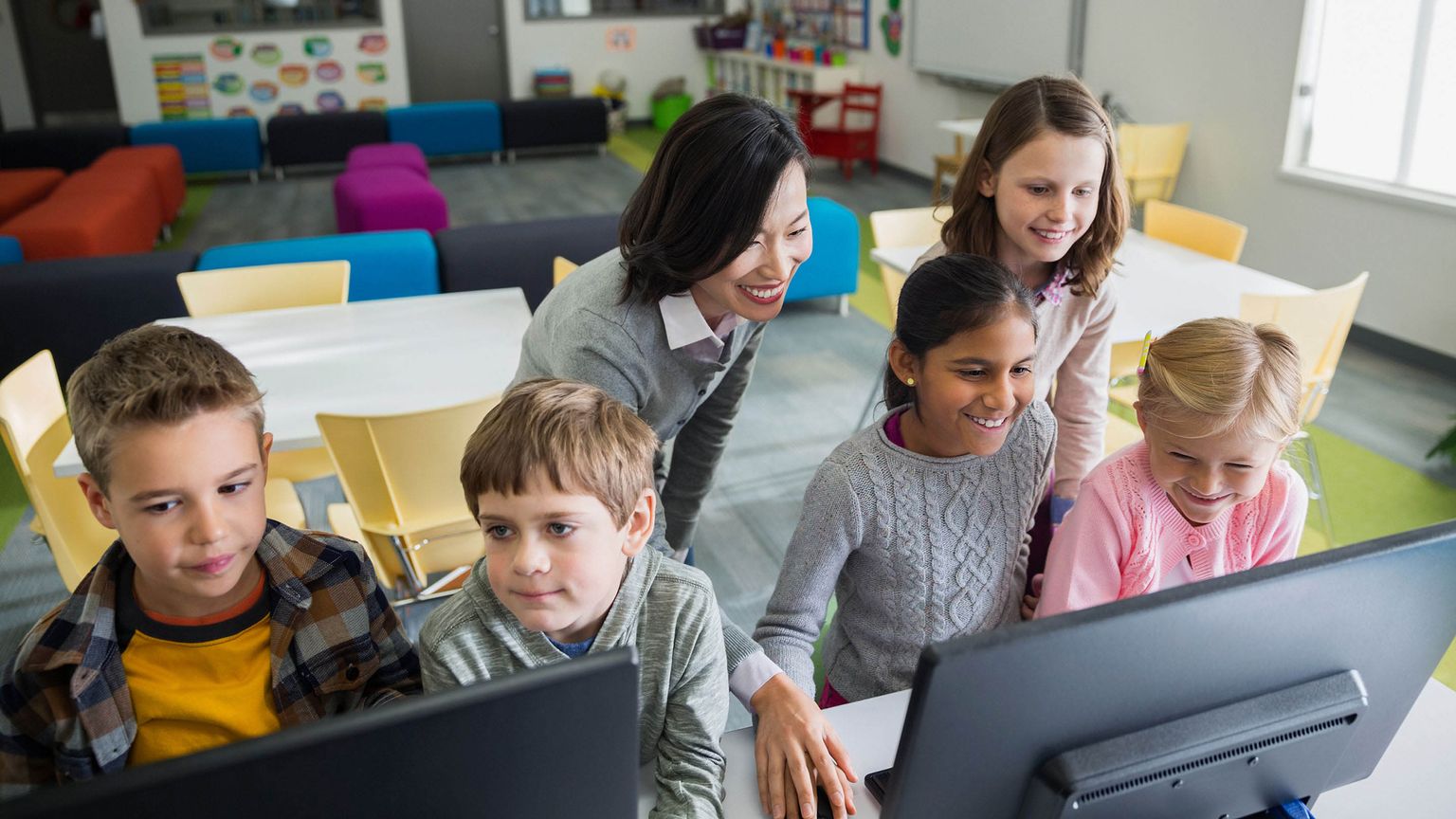 Students’ Best Tech Resource: The Teacher | Edutopia