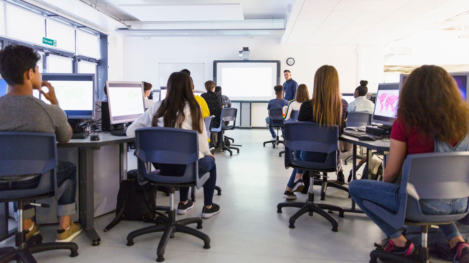 How High Schools Can Set Up Learning Hubs to Innovate Instruction ...