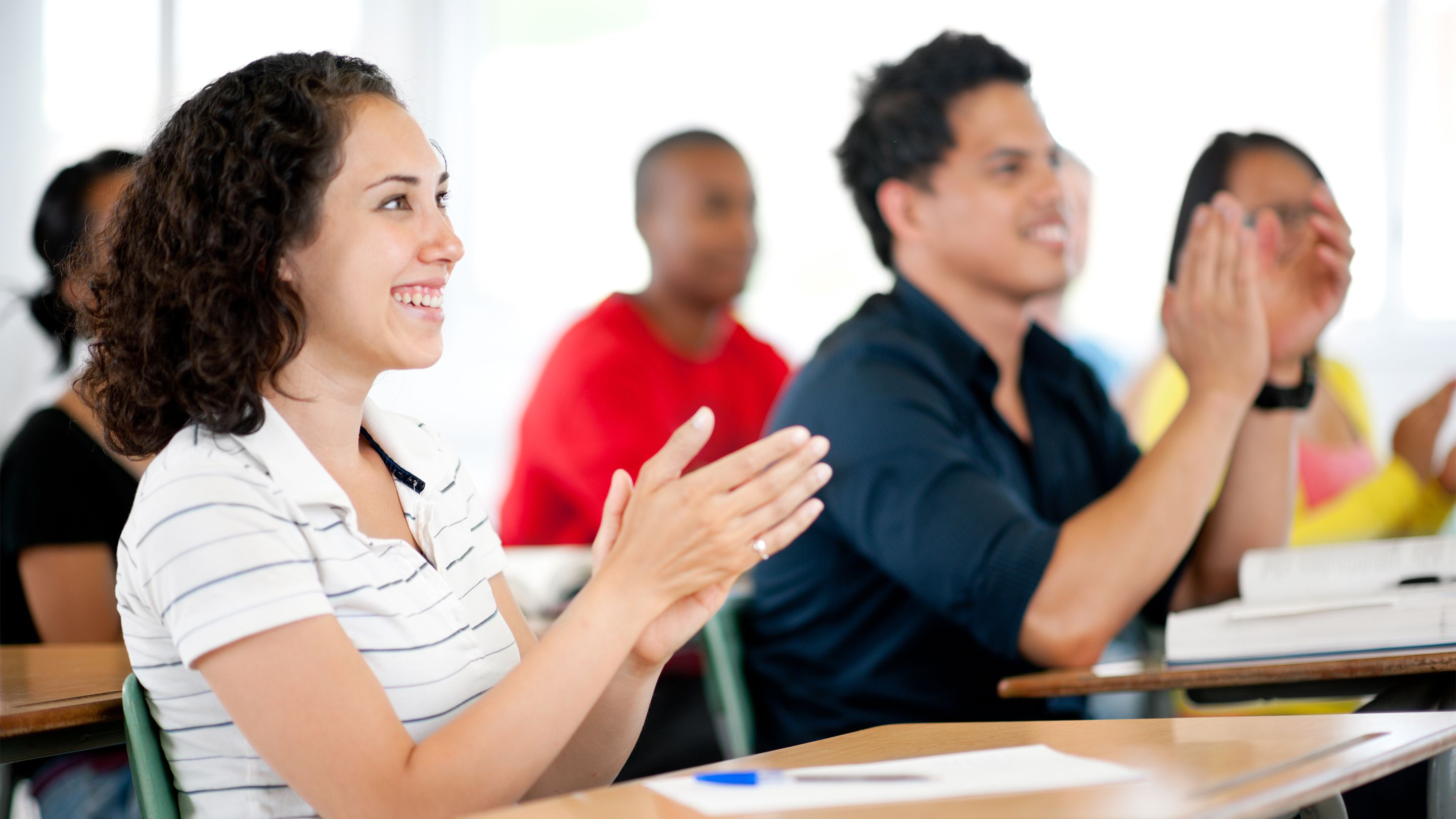 Using Cheers and Claps to Motivate World Language Students | Edutopia