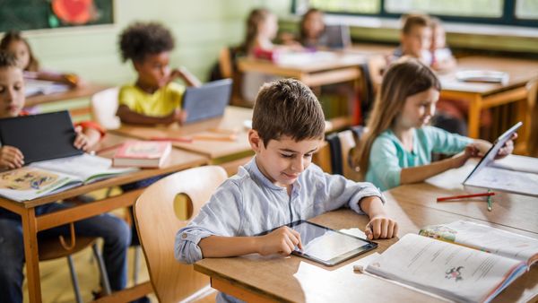 5 Ways to Proactively Manage Students’ Tablets and Laptops in ...